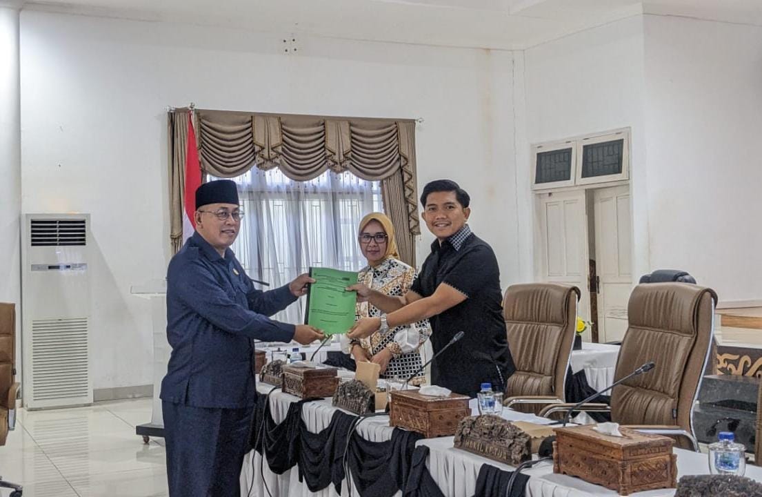 Pandangan Fraksi PKB, PPP dan PDI Perjuangan terhadap Perubahan APBD ...