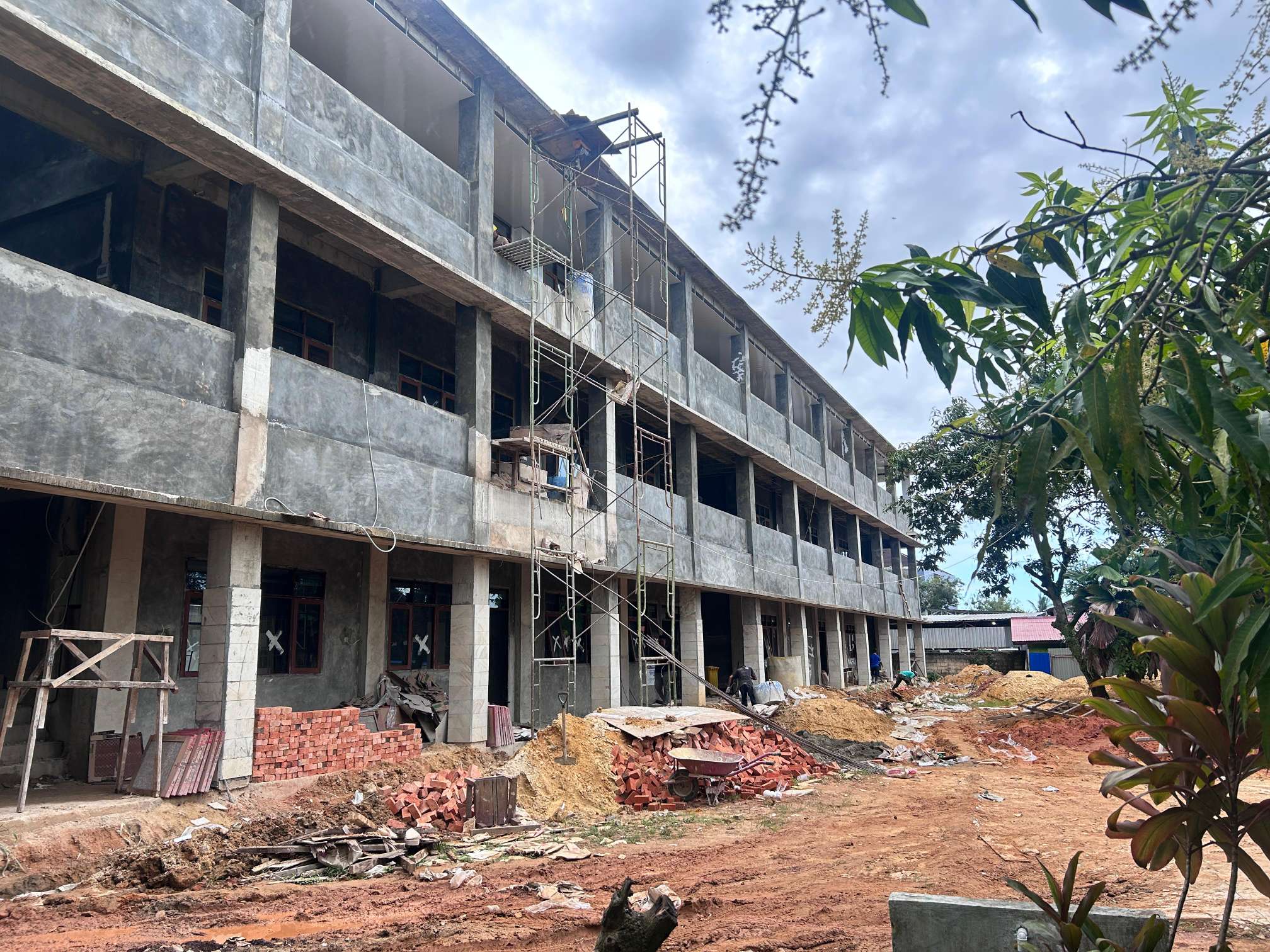 Pembangunan SMPN 1 Bontang Utara Kembali Dikebut, Ditarget Rampung Sebelum Akhir Tahun 2025 ...